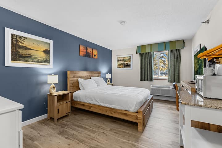 Upper Gull Lake Queen W/ Kitchenette - Nisswa, MN