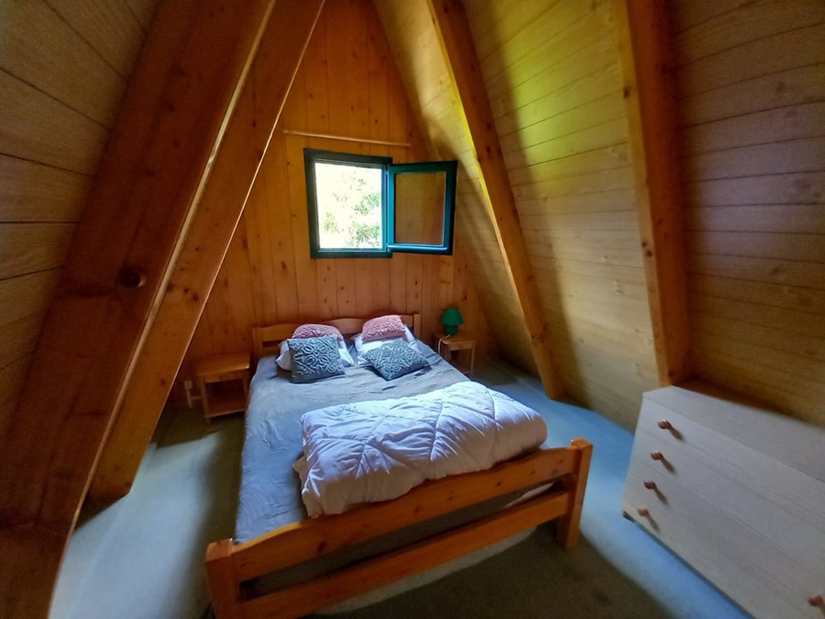 Cozy individual chalet near ski slopes - Chalets for Rent in ...