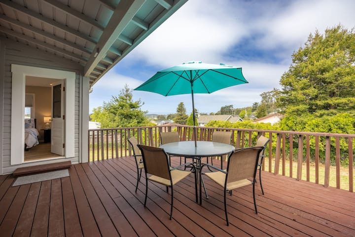 The Coastal Retreat Scenic Harbor Ocean Views - Half Moon Bay, CA