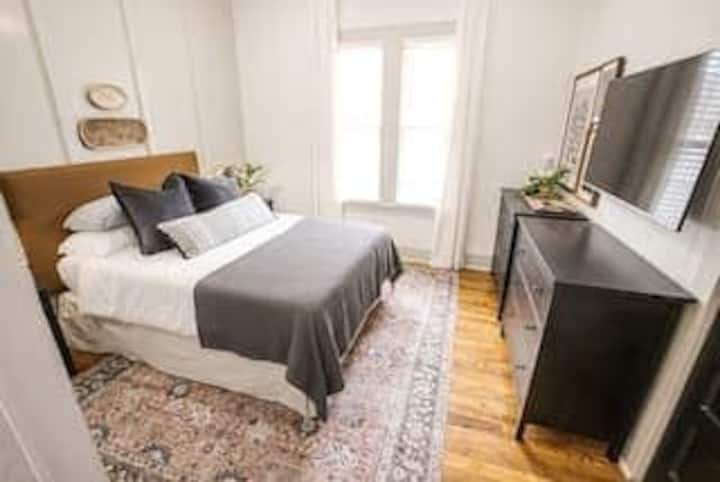 Spacious Corporate Lodging In Downtown Lafayette - Lafayette