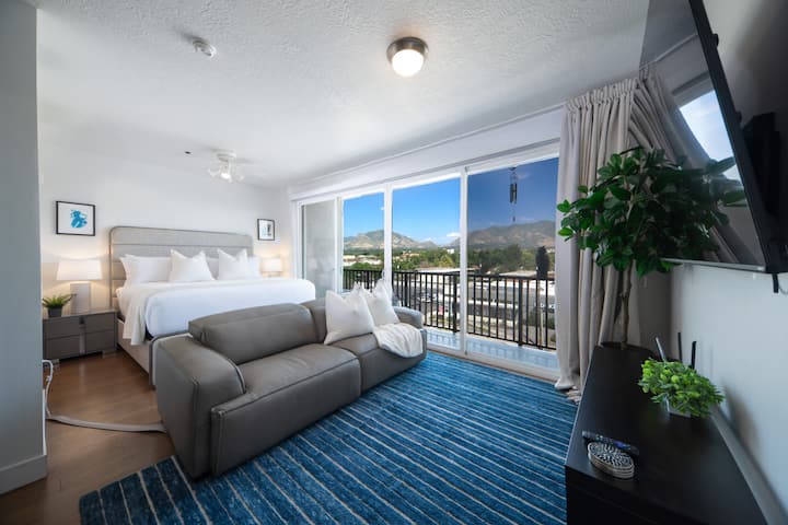 Sugarhouse - Panoramic Mountain Views! Studio! - Salt Lake City, UT