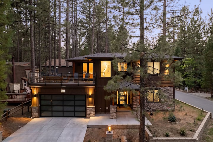 Experience Luxury At Maple Crest - Big Bear Lake, CA