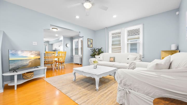 New 3br/2ba Beach Home 2.5 Blks To Beach! - Ventnor City, NJ