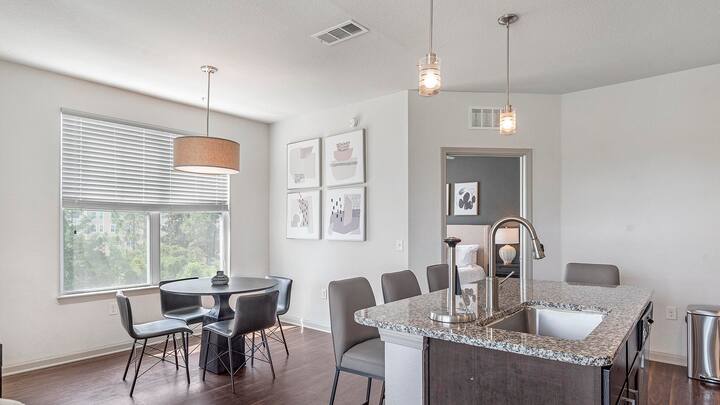 Landing | Beautiful 2bd, Gym, Pool - 薩默維爾