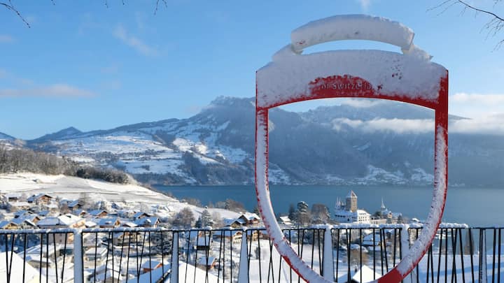 Apartment With Lake Thun View, 20min To Interlaken - Spiez