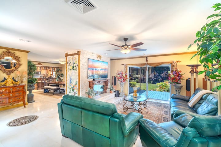Swarovski Sanctuary - Stock Island, FL