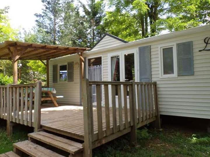 Mobil-home 28m² Avec Terrasse Pour 6 Personnes - Terrasson-Lavilledieu