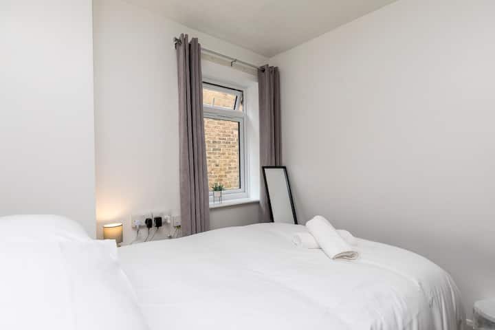 Spacious Maisonette With Garden! - 霍舍姆