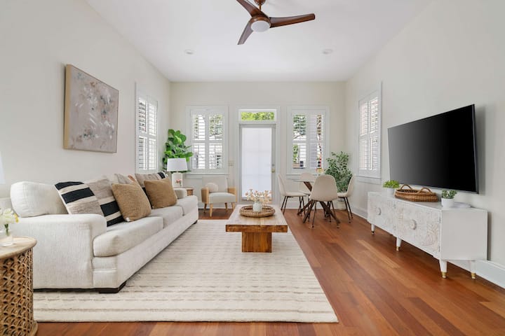 Downtown Charleston - Walk To King Street - Charleston