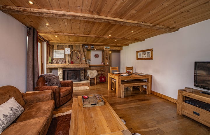 La Cachette -Spacieux, Style Montagnard 2 Chambres - Les Praz de Chamonix