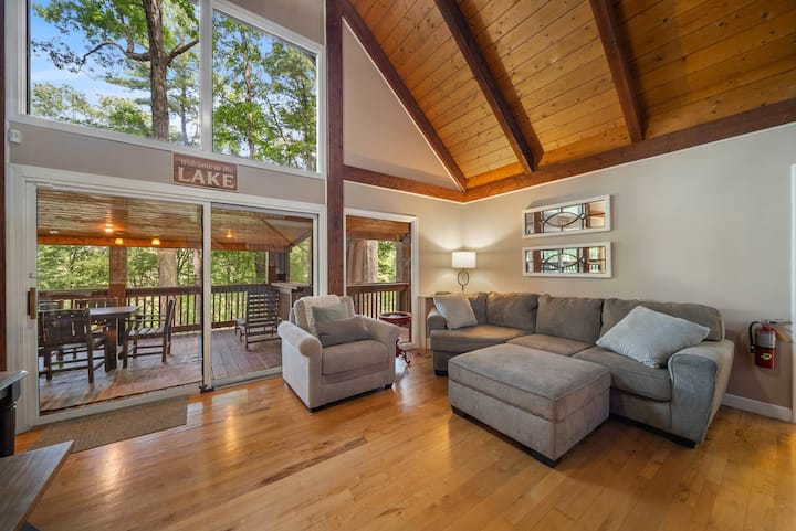 Mountain Lake Lodge In Luxury Community - Merlefest