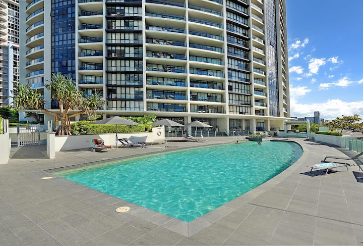 Sierra Grand - Level 22 - Oceanside - Gold Coast