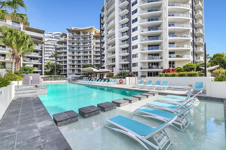 Trilogy Surfers Paradise - Level 2 - Pool Facing - Gold Coast