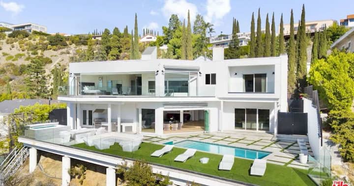 Stunning Villa In Mt. Olympus - West Hollywood