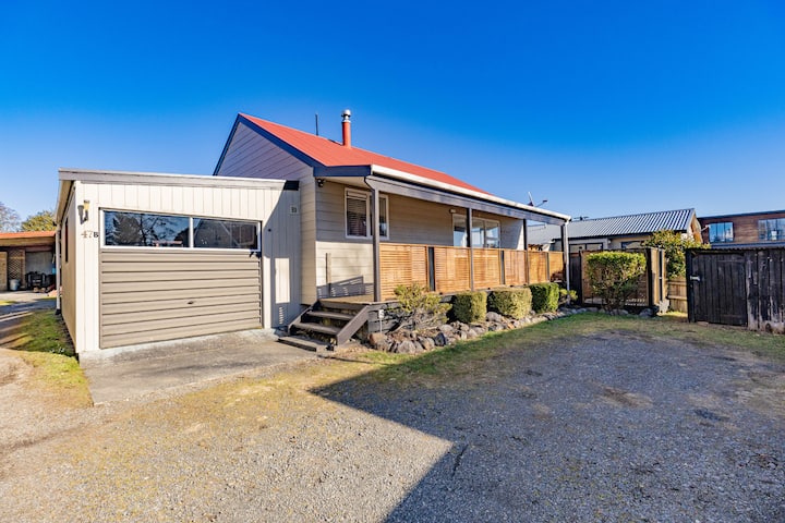 All Year Round Adventure Base - National Park - National Park - New Zealand