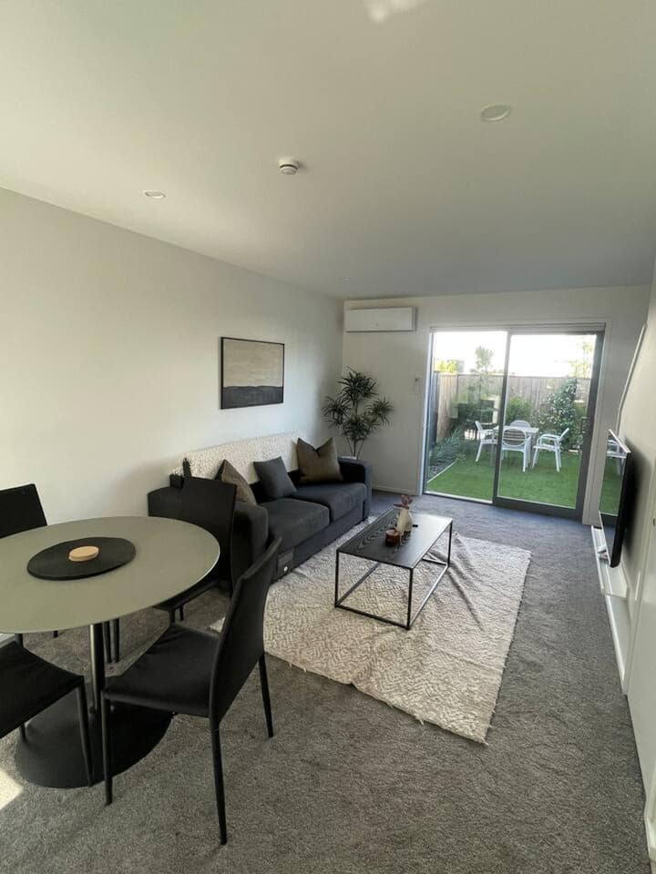 Modern 2br Home In Mohua Lane - Christchurch