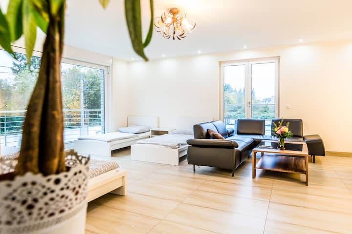 K83 Großzügiges Apartment Mit Balkon In Köln - Cologne