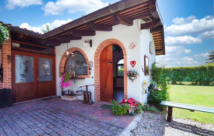 Lovely Home In Udine With House A Panoramic View - Údine