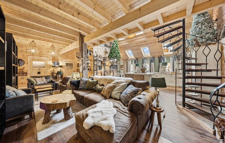 Hunting Lodge - Leer
