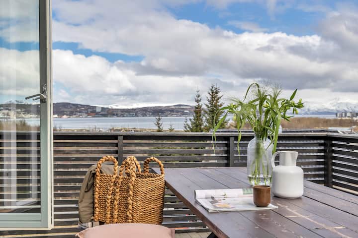 Unique Family House Near The Arctic Cathedral - Tromsø