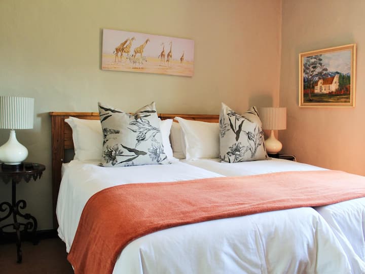 Barrydale Karoo Boutique Hotel -  Botterboom - Barrydale