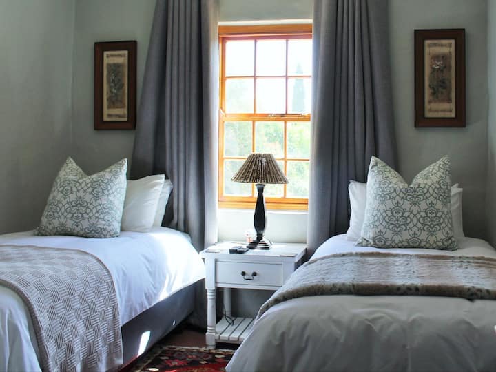 Barrydale Karoo Boutique Hotel - Dew Flower - Barrydale