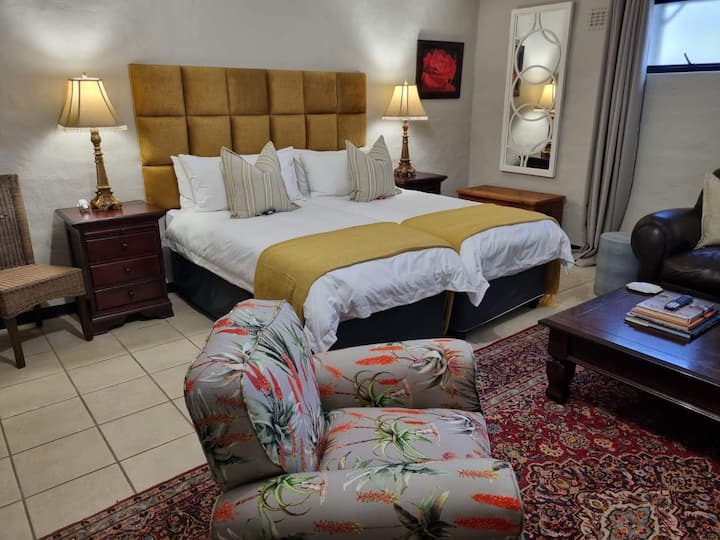 Barrydale Karoo Boutique Hotel - King Protea - Barrydale