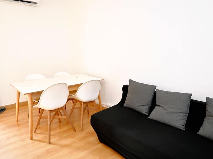 Homenfun Barcelona Gracia Iv - Barcelona