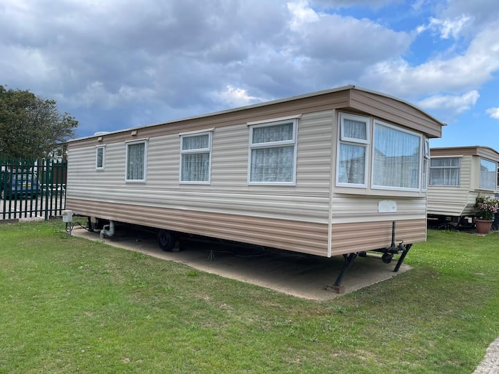 Caravan Nearby Scratby Beach, Norfolk Ref 43045g - Hemsby