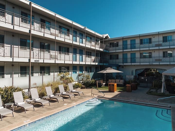 Family Suite | Kitchen | Pool | Parking | Bbq Area - San Rafael, CA