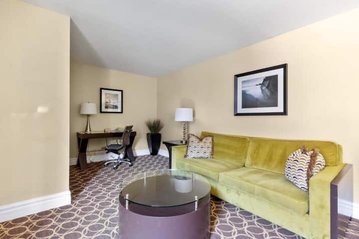 Spacious Suite – 30 Min To Wharf | Parking | Pool - San Rafael, CA
