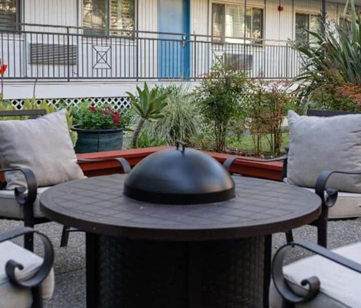Couple Suite Near Iconic Attractions | W/ Pool - Stinson Beach, CA