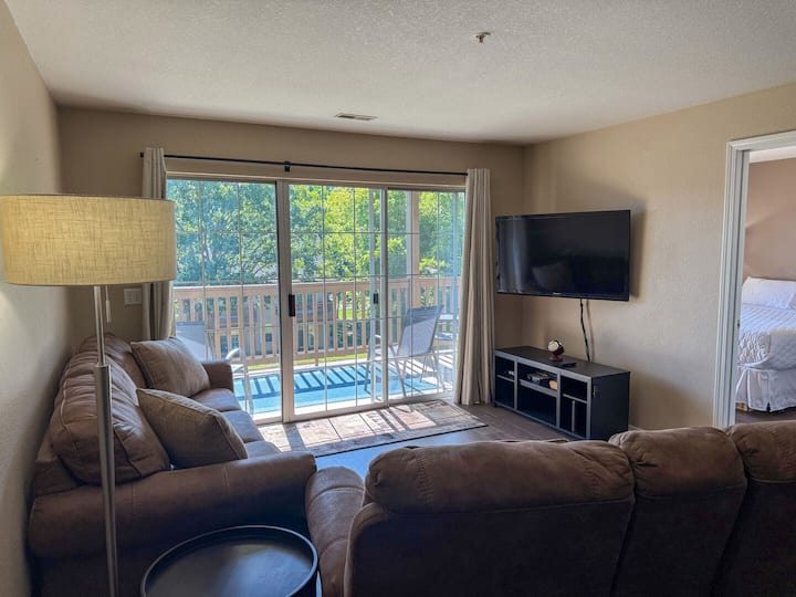 Serene Setting Near Lake Taneycomo! (Fc61-17) - Spokane, MO