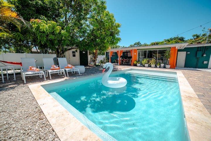 Mango Villa | Stylish Family Retreat, Heated Pool - Fort Lauderdale, FL