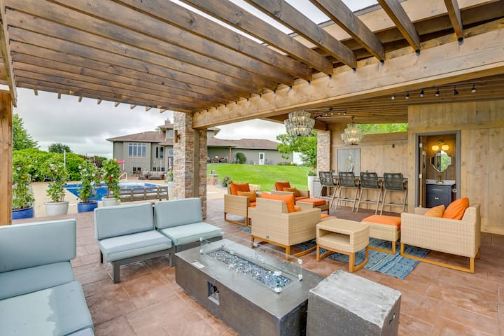 Outdoor Oasis: Luxe Flat In Mt Horeb! - Blue Mound State Park, Blue Mounds