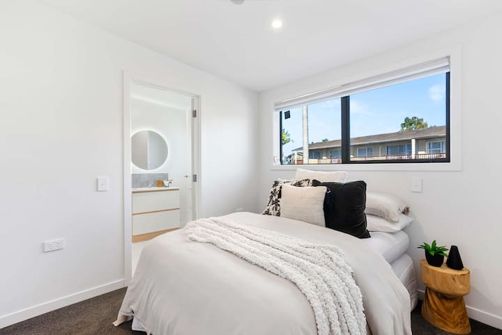Deluxe Queen Room At Wolfe Street - Whangārei