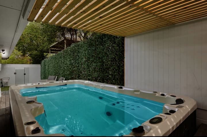 Spa Haus Belmont- 2 King Beds, Spa, Pets Welcome - Geelong