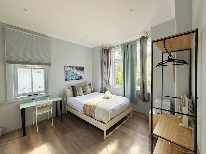 Studio Room - Double Bed - Walk To Station & Unsw - Randwick