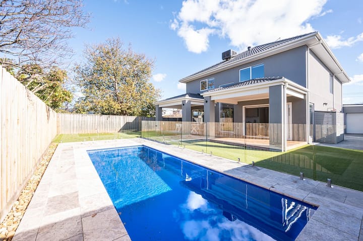 Solara House With Heated Pool And Cinema Room - Mornington