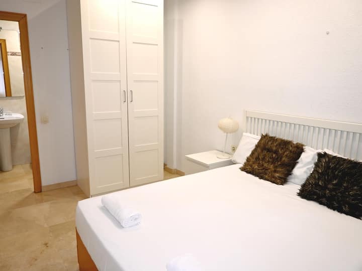 Homenfun Barcelona Sagrada Familia Lepanto - Barcelona