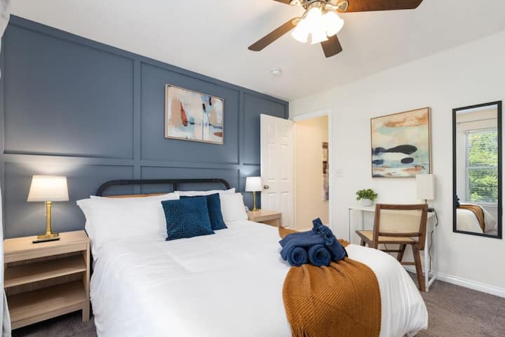 Off Street Parking|pet Friendly|italian Village - Columbus, OH