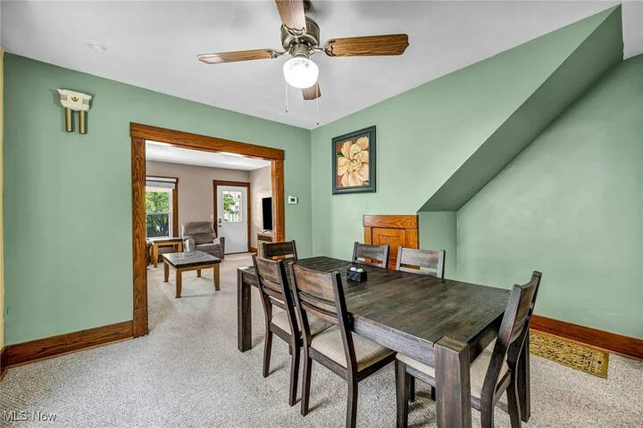 679-681 Washington St, Bedford - Macedonia, OH