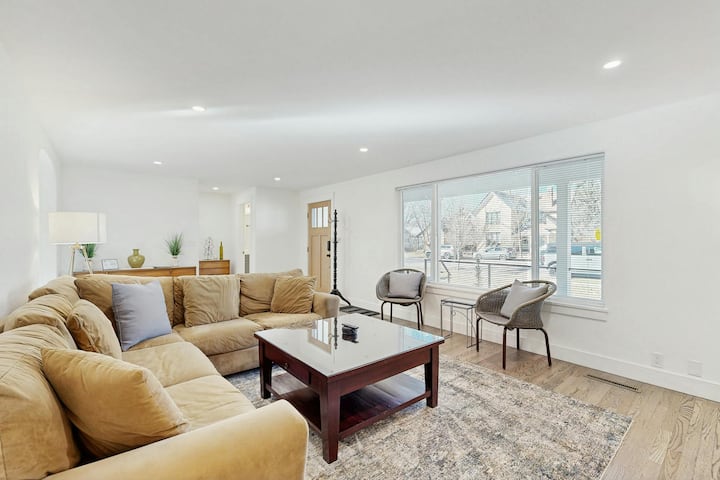 Charming 2br Mountainview | Fireplace - Durango, CO