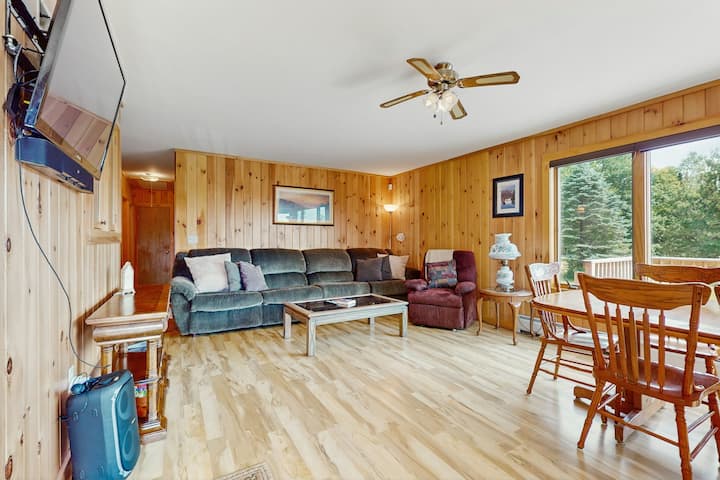 4br W/ Large Deck, Fireplace, Near Okemo Mt & Town - Ludlow, VT