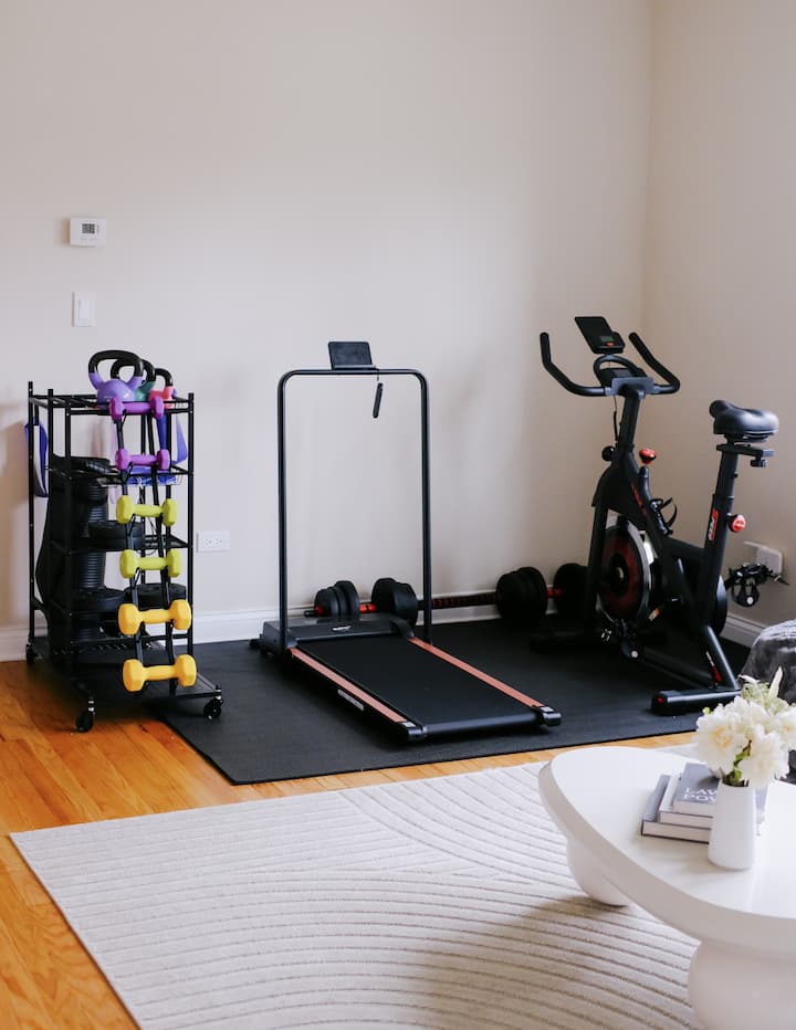 2br Fitness Pad • Private Gym • Sleeps 7 - Bucktown - Chicago