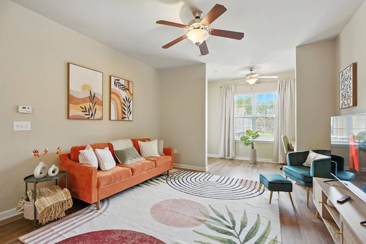 Apartment Near Fort Bragg & Cape Fear Medical - Fayetteville, NC