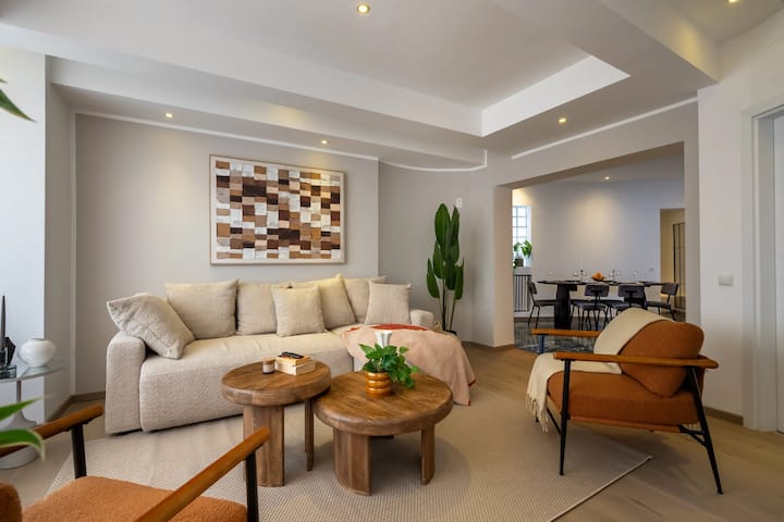 Chic & Central 3br Retreat In The Historic Center - Bucarest