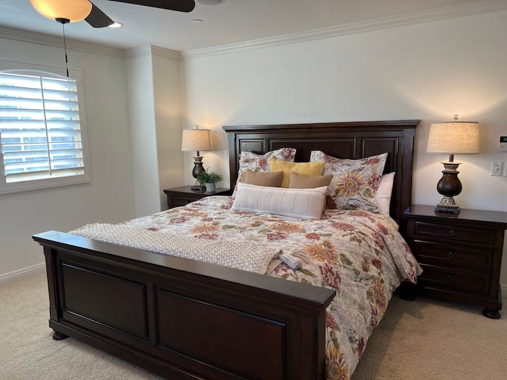 Amazing Pool Home W/game Room: 1.6 Miles To Disney - Anaheim, CA