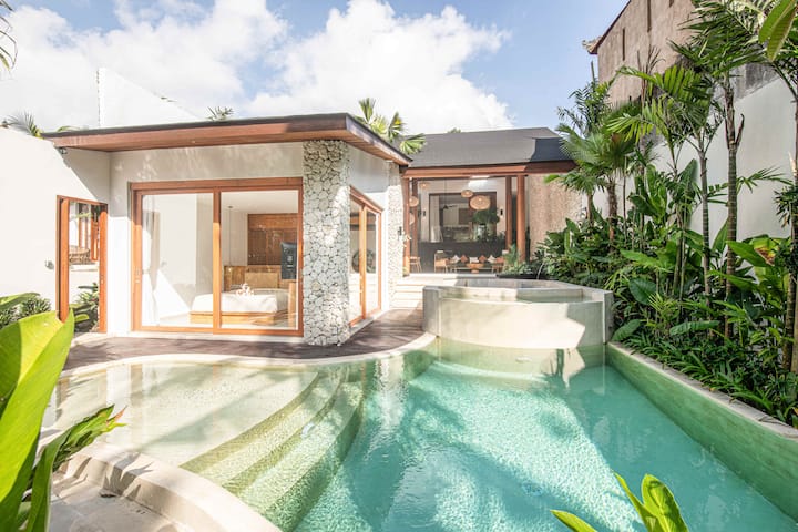 Luxury 2br Retreat • Jungle View, Near Ubud Center - ウブド