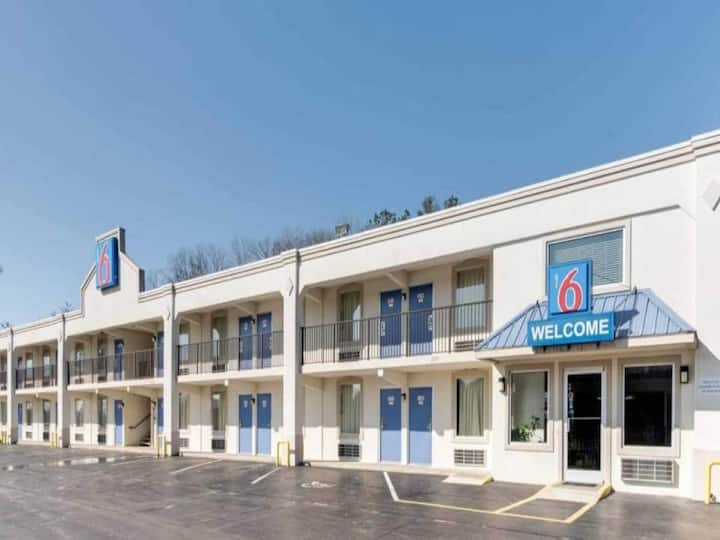 Motel 6 Kingston, Tn_1 King Bed | Nmsk - Kingston, TN